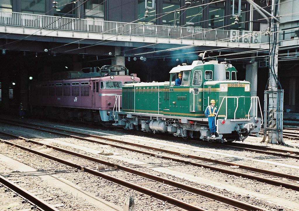 DD1636+EF81 | OOMYV | Flickr