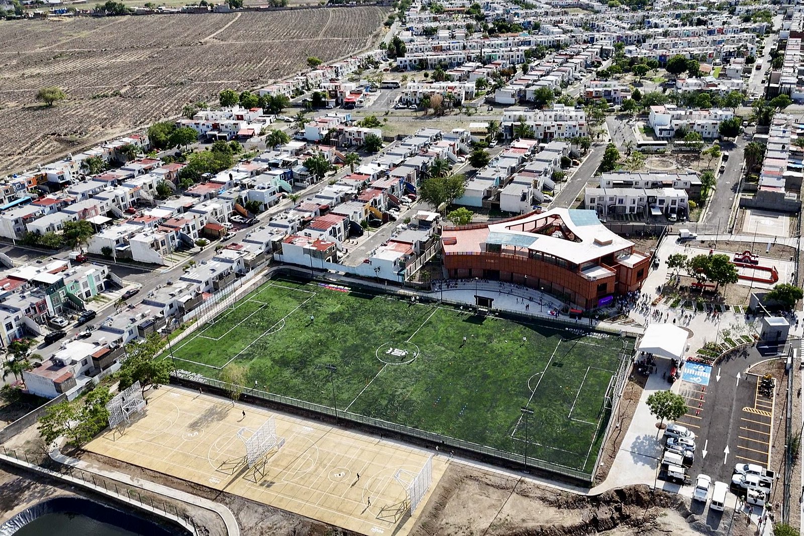 17 junio 2025 . Inauguración Colmena Valle de los Molinos | Flickr