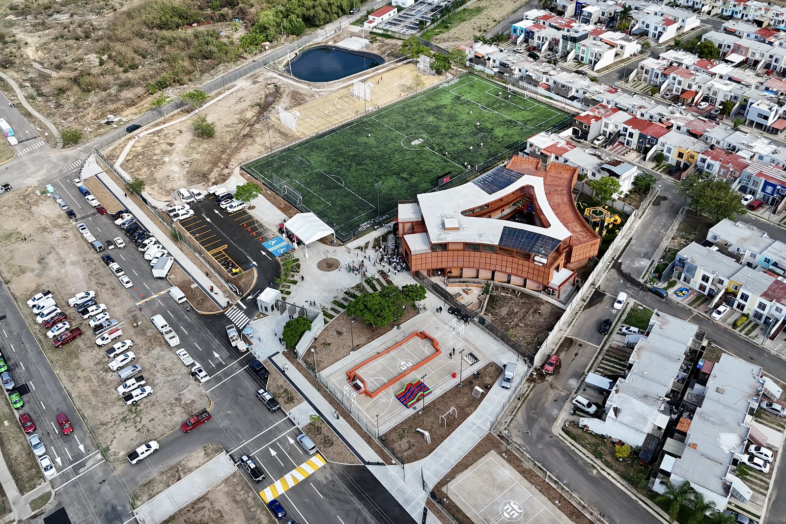 17 junio 2025 . Inauguración Colmena Valle de los Molinos | Flickr